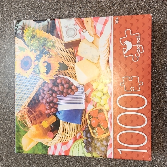 Cardinal | Games | 00 Piece Cardinal Brand Puzzle With Picture Of A ...